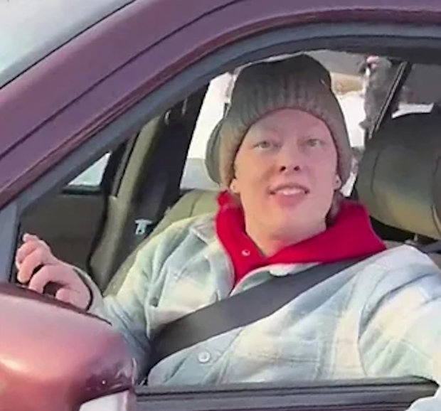 ICE agent who shot Renee Good suffered internal bleeding, officials say ...